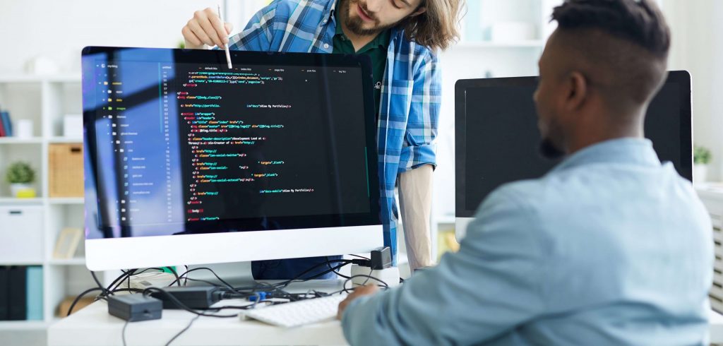 How Are Software Engineers Different From Software Architects? - Intuji ...